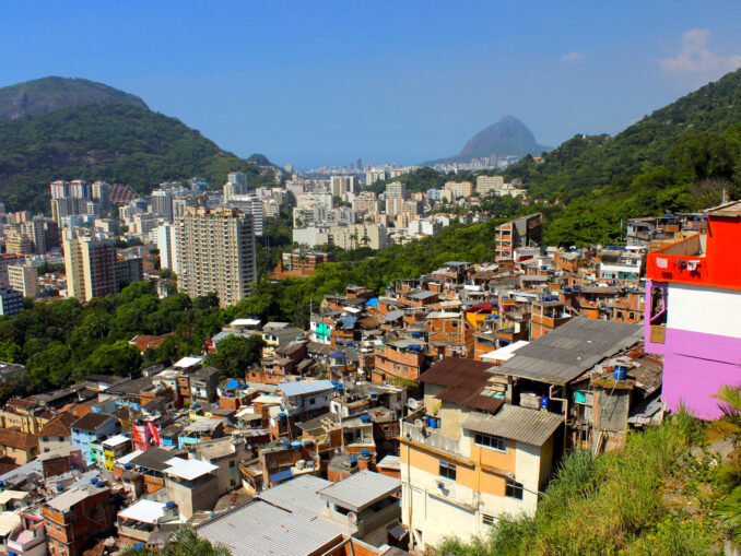 A Dive Into History: The Birth and Formation of Complexo da Maré ...