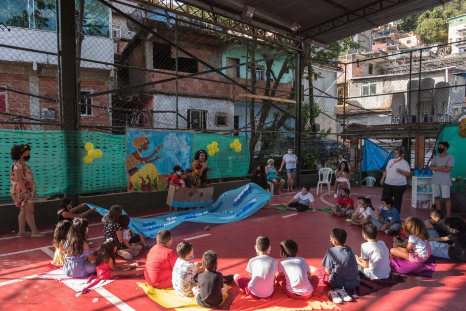 Ẹbí Project Offers Afrocentric Education for Families in Rio’s Favelas ...