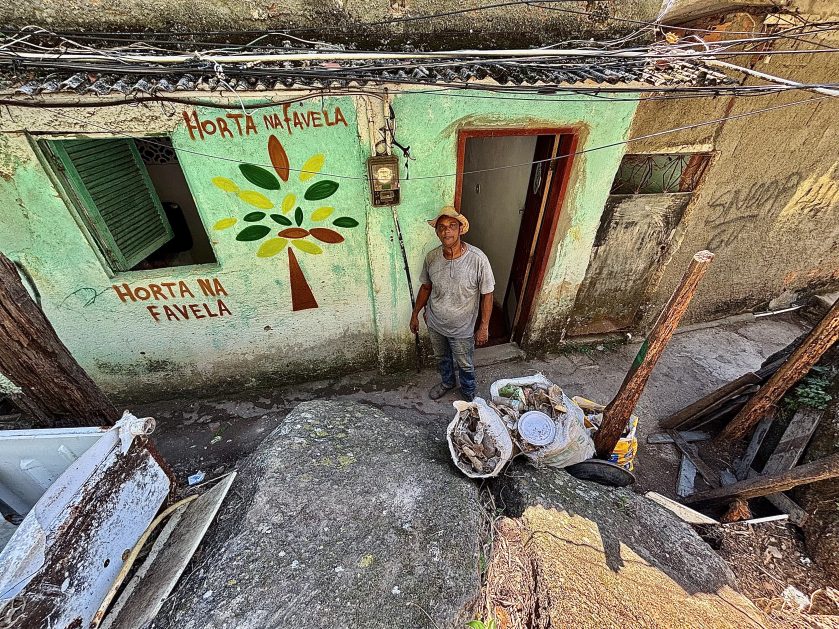 Rocinha Residents Raise Tilapia In Water Tanks in Fight Against Hunger ...